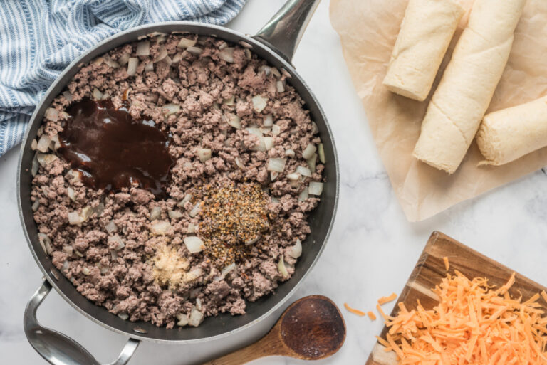 Cheeseburger Crescent Ring - Family Fresh Meals